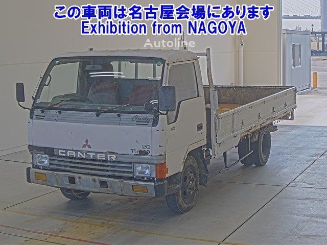 Mitsubishi CANTER kamion s ravnom platformom < 3.5t
