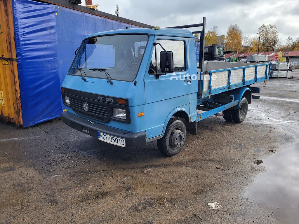 Volkswagen LT 55 2,4 TD kamion s ravnom platformom < 3.5t