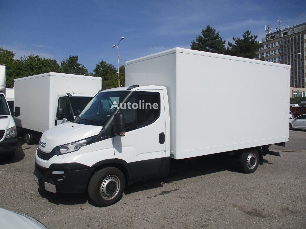 IVECO Daily 35S16, hydr. čelo, 8 palet kamion furgon < 3.5t