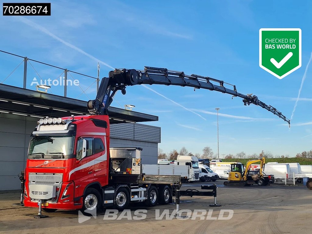 Volvo FH16 650 FH16 8X2 NL-Truck HMF 7020K-RCS Crane + Jib Lift+Steeri kamion s ravnom platformom