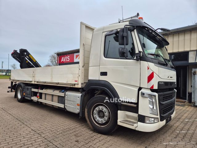 Volvo FM340 kamion s ravnom platformom
