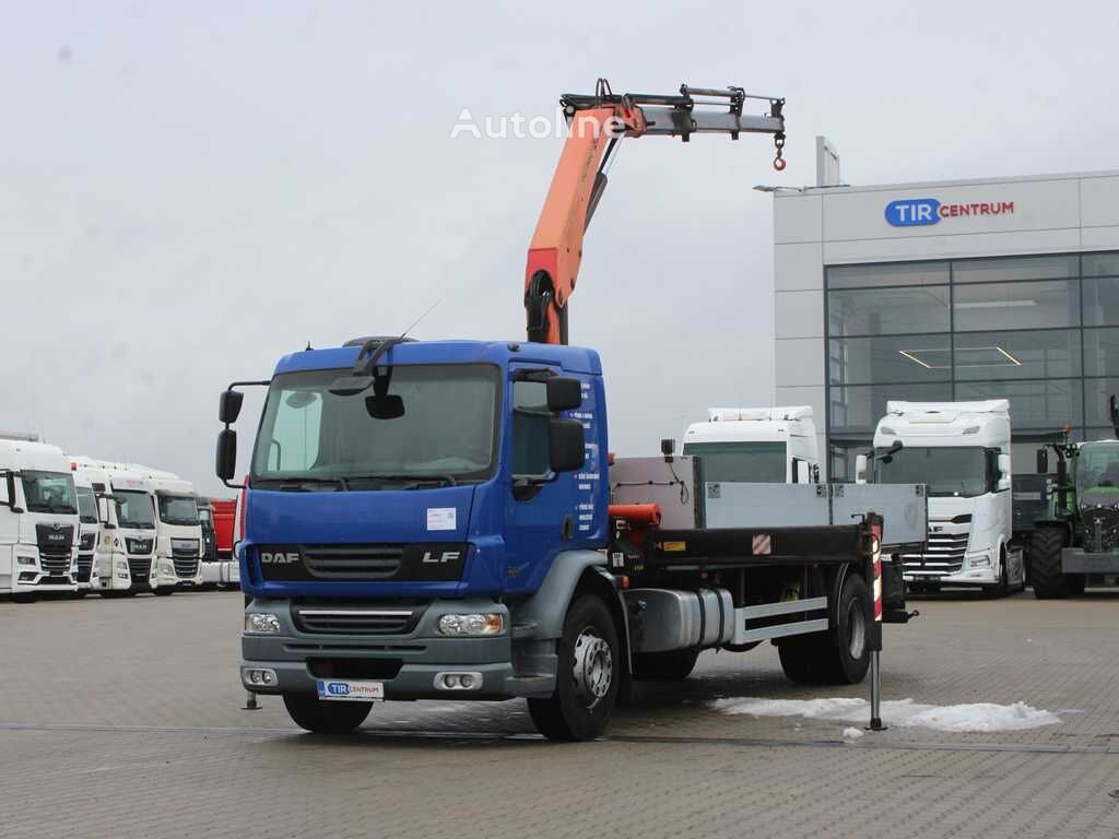 DAF LF 55.250, EURO 4, SIDE BOARD, HYDRAULIC ARM PALFINGER PKK 15500 kamion s ravnom platformom