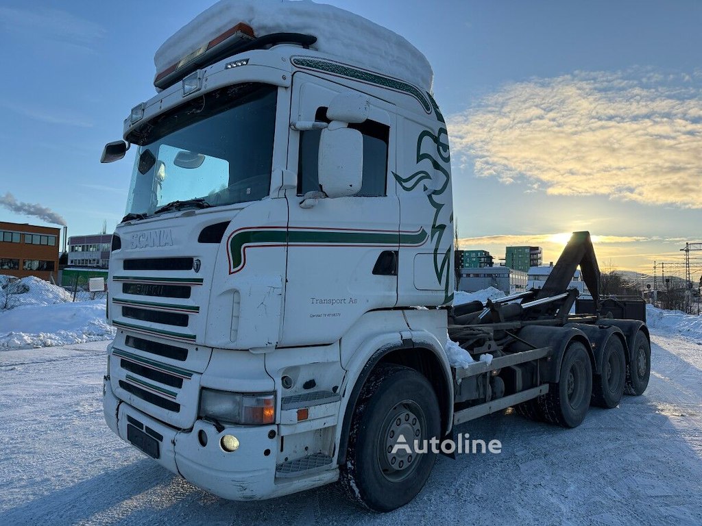 Prodaje se Scania R500 rol kiper sa kukom na aukciji