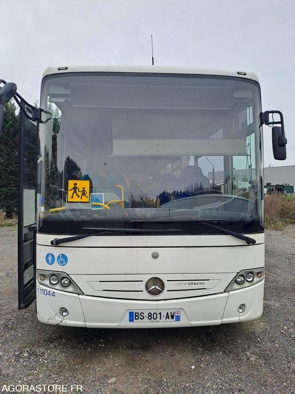 Prodaje se Mercedes-Benz INTOURO prigradski autobus na aukciji