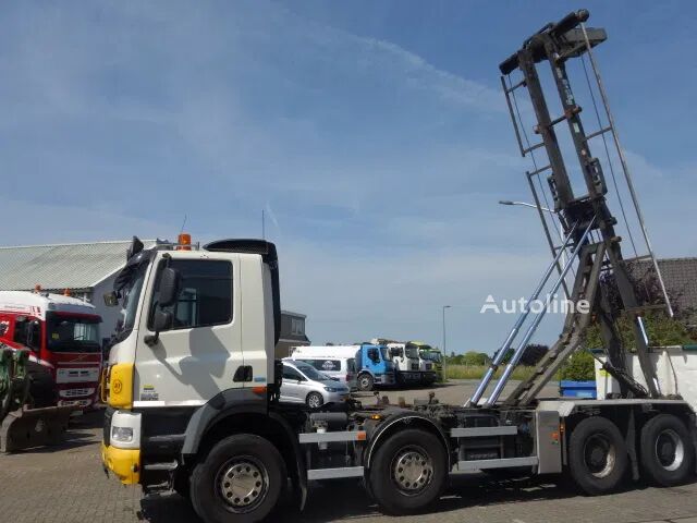 DAF CF 410 8X4 NCH CONTAINER SYSTEEM 32 TON 90 graden silo container kamion sa kukom za podizanje tereta