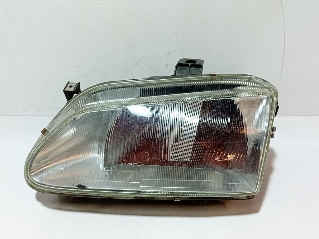VALEO 4706 far za Renault MEGANE I (BA0/1_) | 95 - 04 automobila