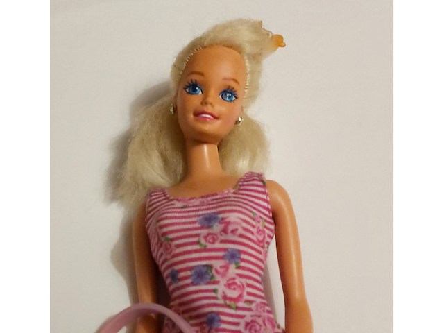 BARBIE -ORIGINAL MATTEL 1/-2025