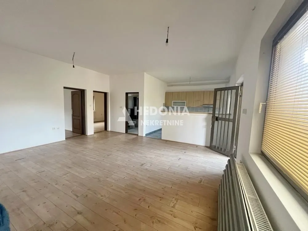 Prodaja, kuća, 278m², Jajinci, Voždovac Sve Podlokacije