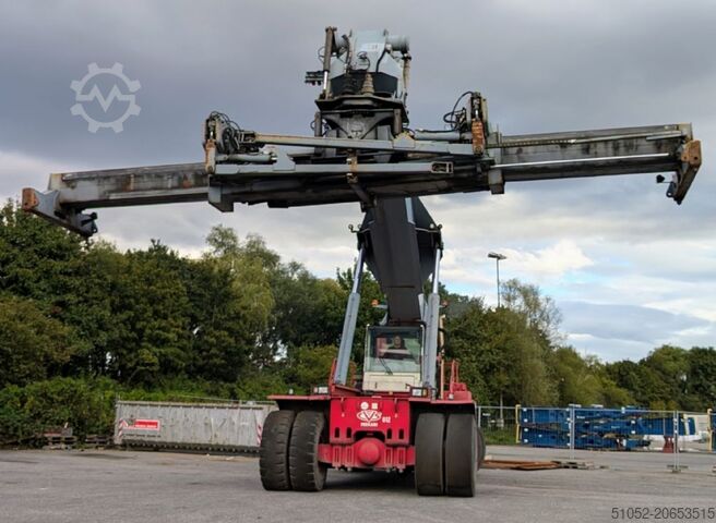 Full Container Reachstacker
CVS Ferrari F377.5 PB