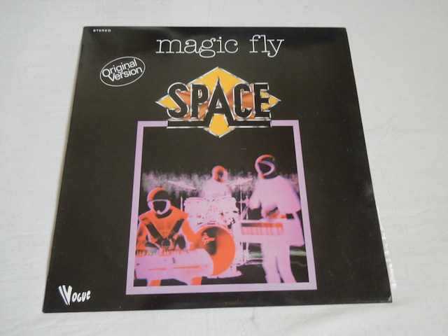 space - magic fly