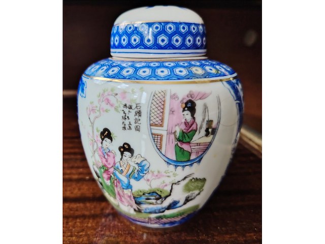 Porcelanska Imari Japan posuda za đumbir