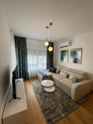 Izdavanje, Bulevar Kralja Aleksandra 40m2 1.5