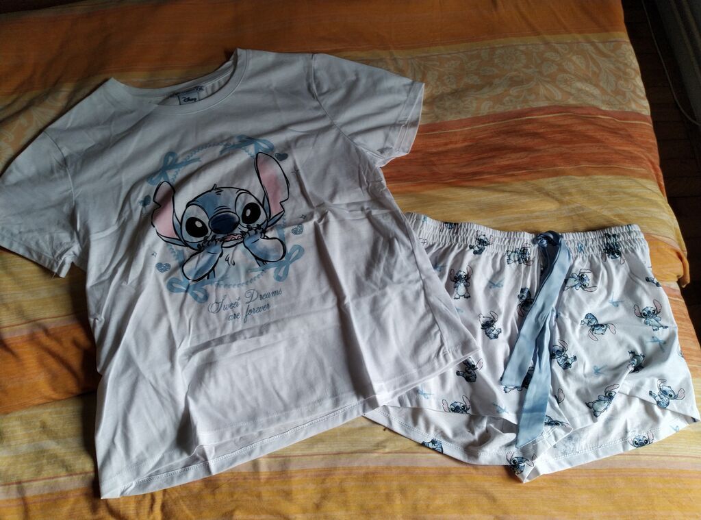 Disney ženska pidžama – Stitch set (majica + šorts) - Brend: Disney