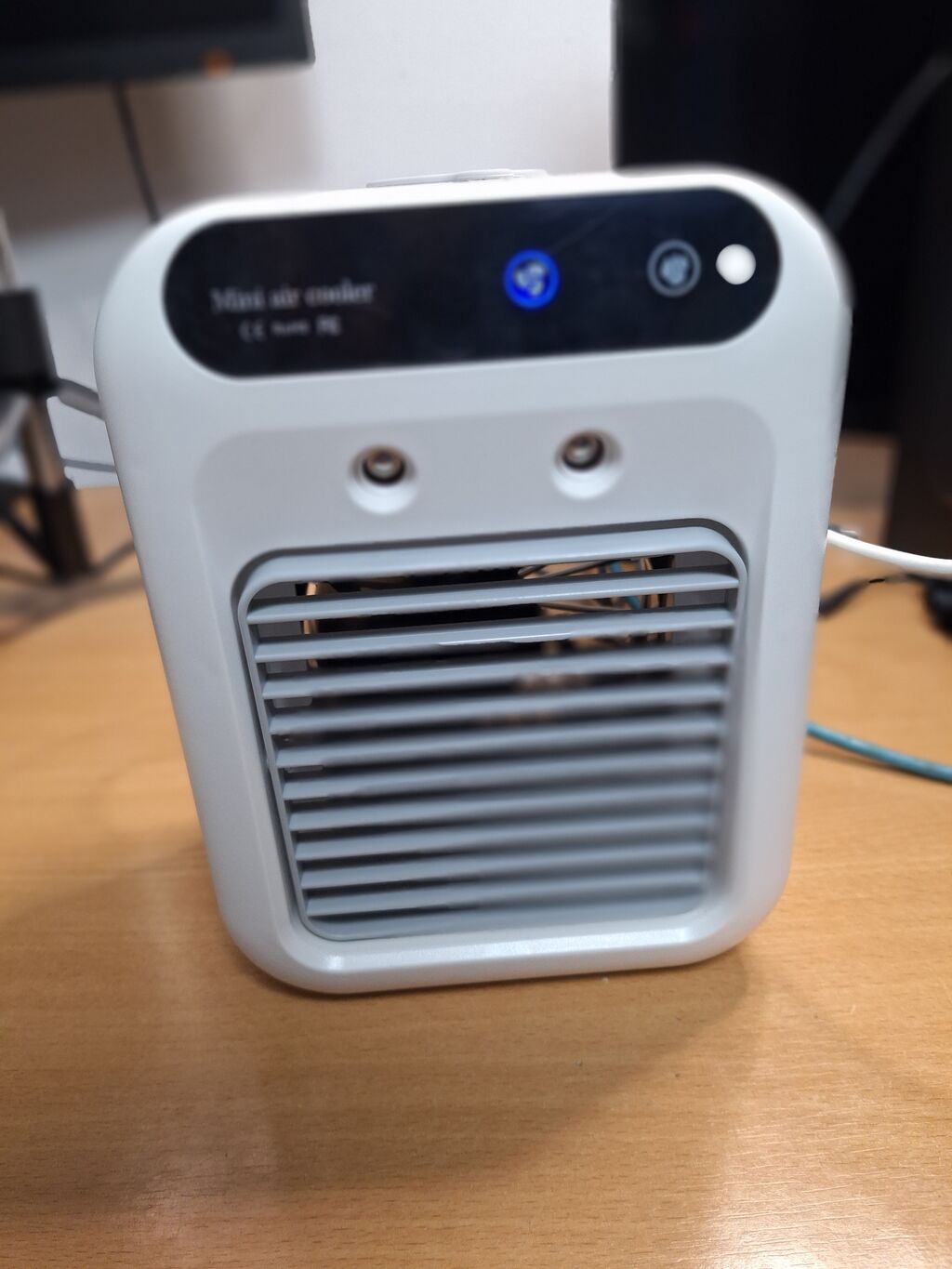 Mini air cooler – prenosni rashlađivač vazduha - Kompaktan stočni