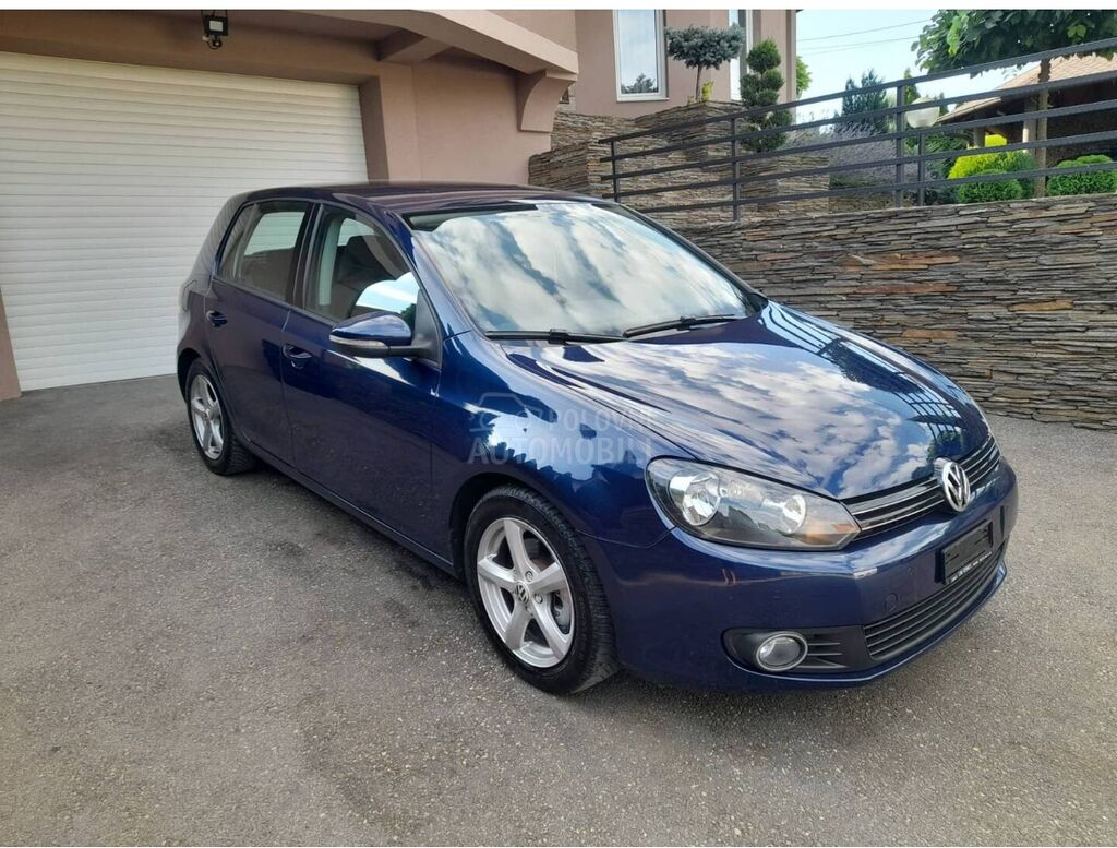 Volkswagen Golf: 1.4 l | 2010 г. Hečbek