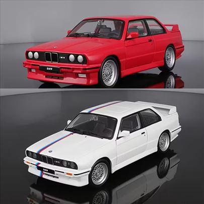 BMW M3 E30 Burago 1:24 original metalni model