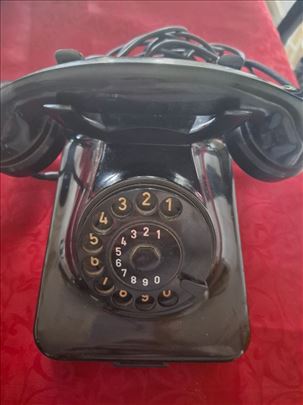 Fiksni telefon- retro