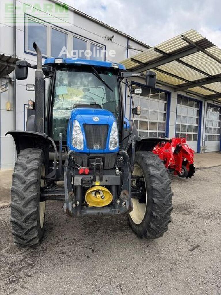 New Holland ts 110 a traktor točkaš