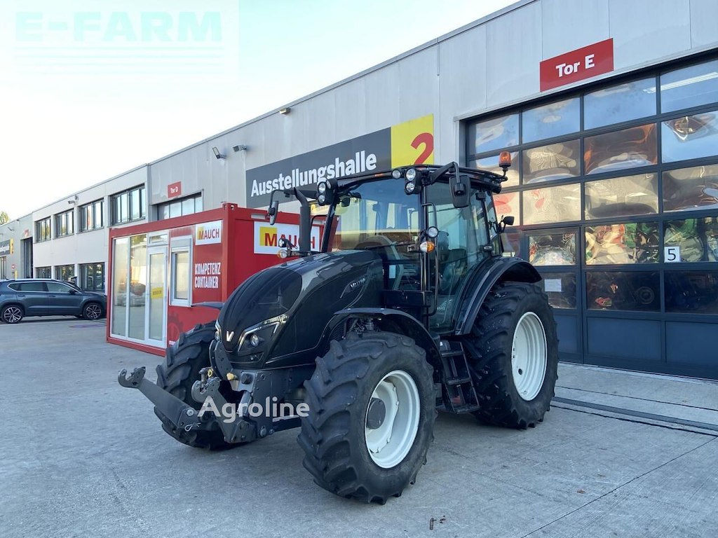 Valtra a 114 traktor točkaš