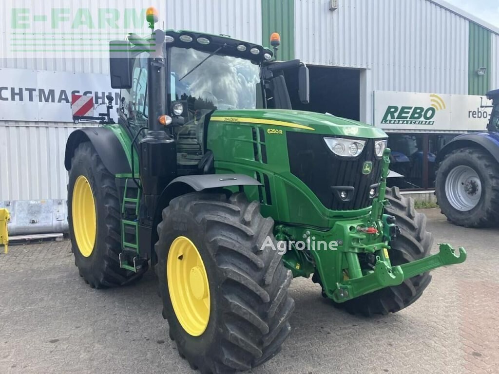 John Deere 6250r traktor točkaš