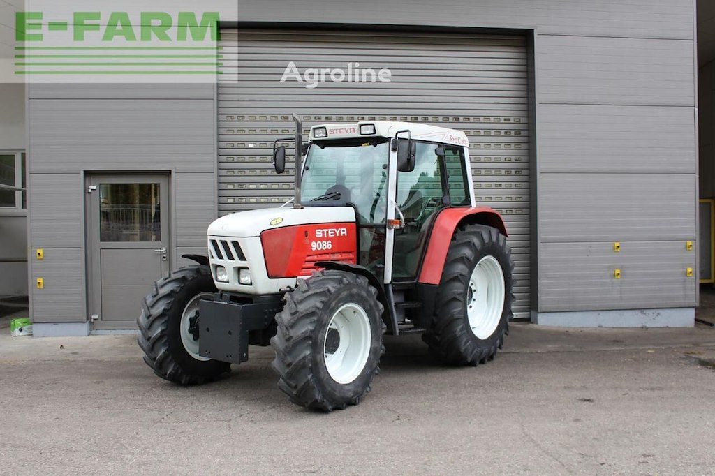 Steyr 9086 a t traktor točkaš