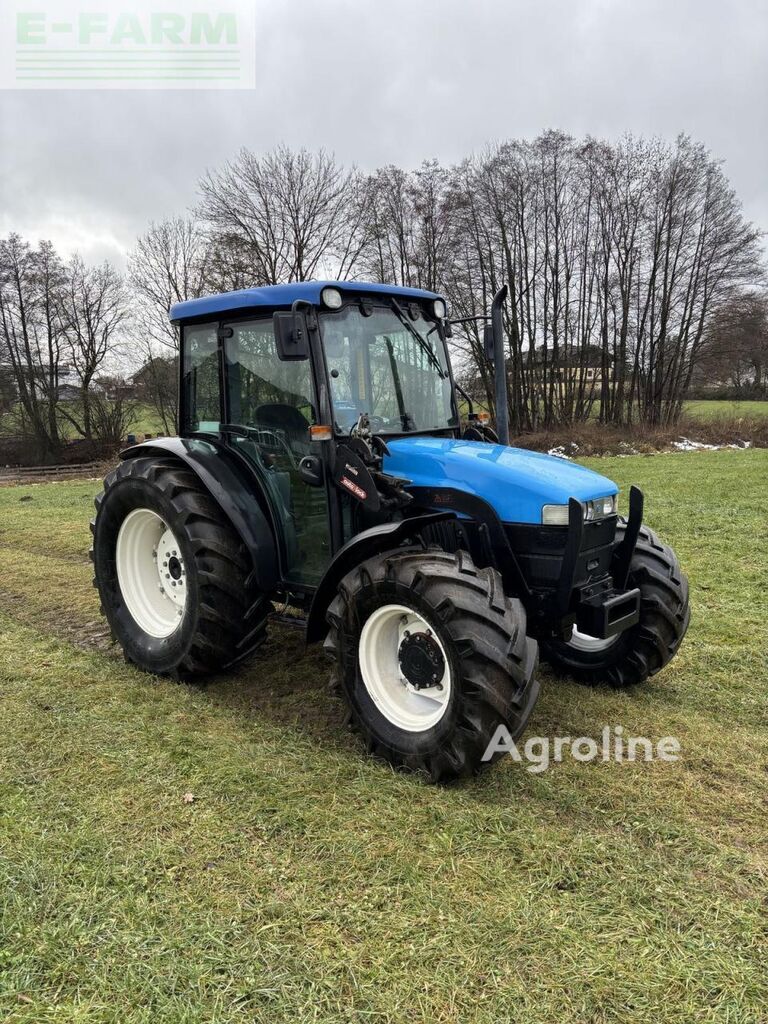 New Holland tn-d 70 D traktor točkaš