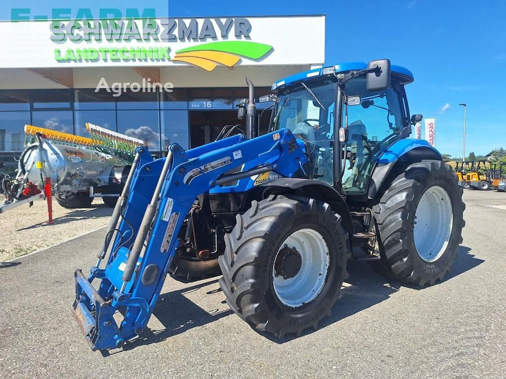 New Holland ts110a traktor točkaš