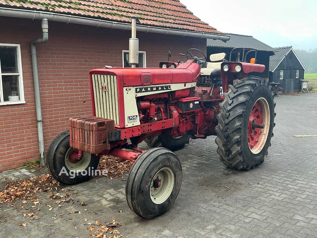 Prodaje se International Farmall 706 D traktor točkaš na aukciji