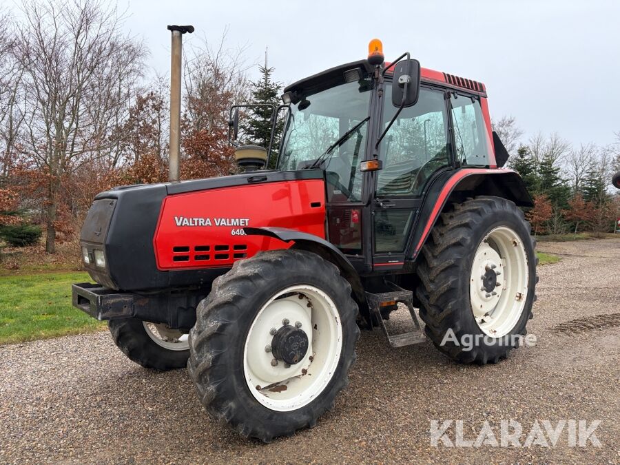 Prodaje se Valtra 6400 traktor točkaš na aukciji