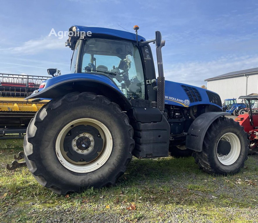 New Holland T8.390 traktor točkaš