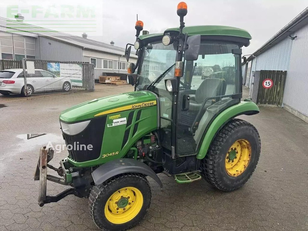 John Deere 3045r traktor točkaš