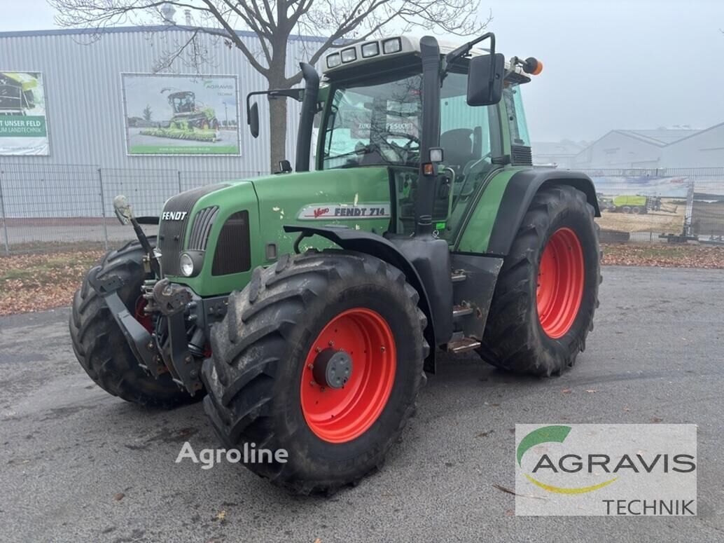 Fendt 714 Vario traktor točkaš