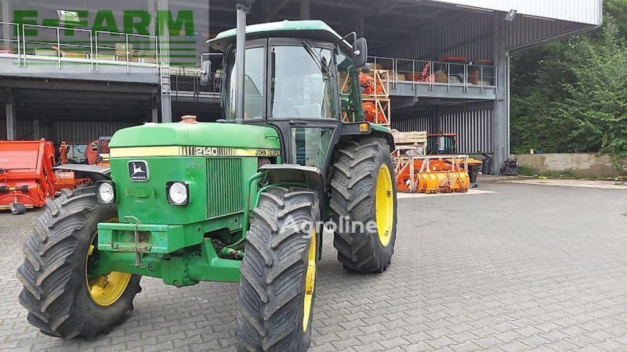 John Deere 2140 traktor točkaš