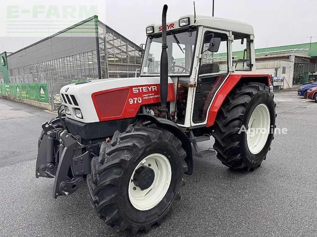 Steyr 970 a t traktor točkaš