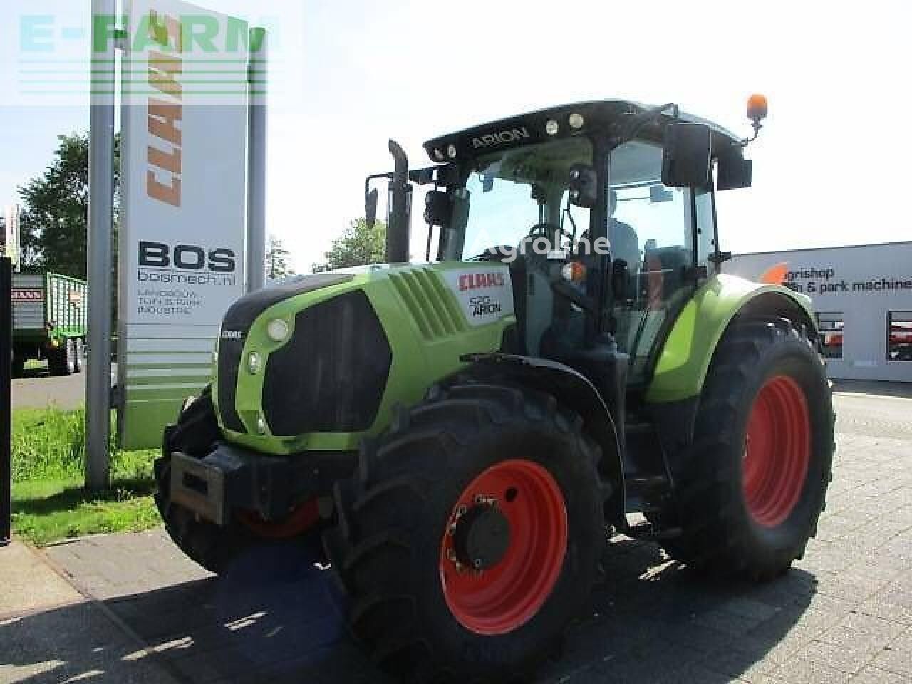 Claas arion 520 traktor točkaš