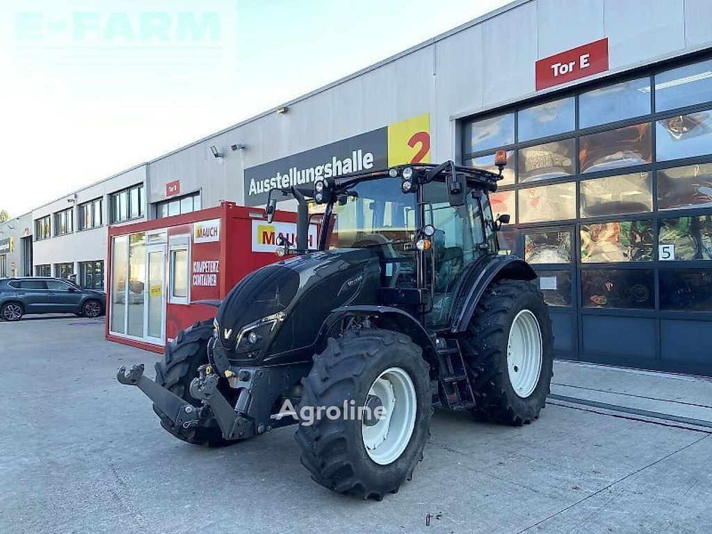Valtra a 114 traktor točkaš