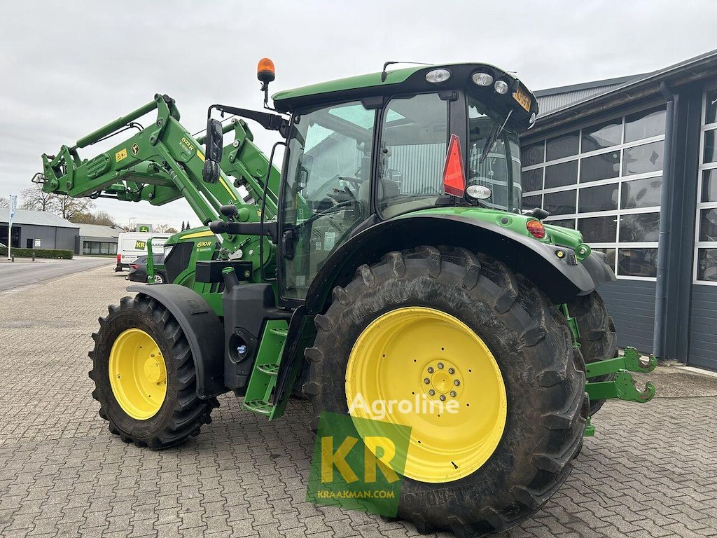 John Deere 6110R traktor točkaš