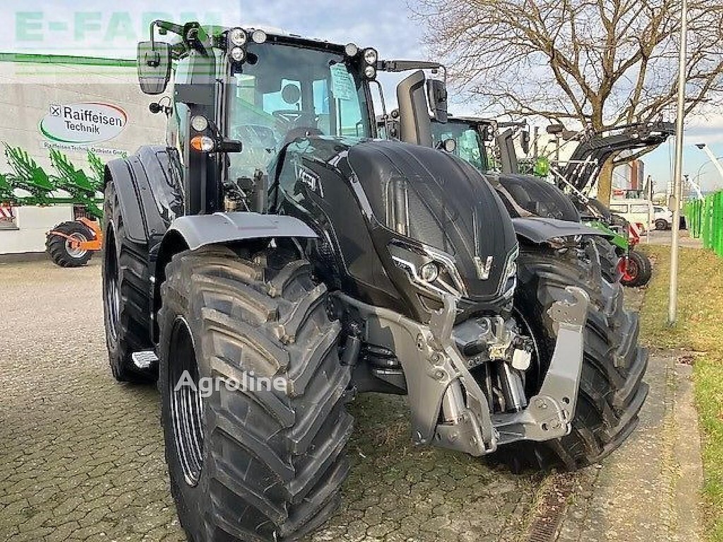 Valtra t 215a traktor točkaš