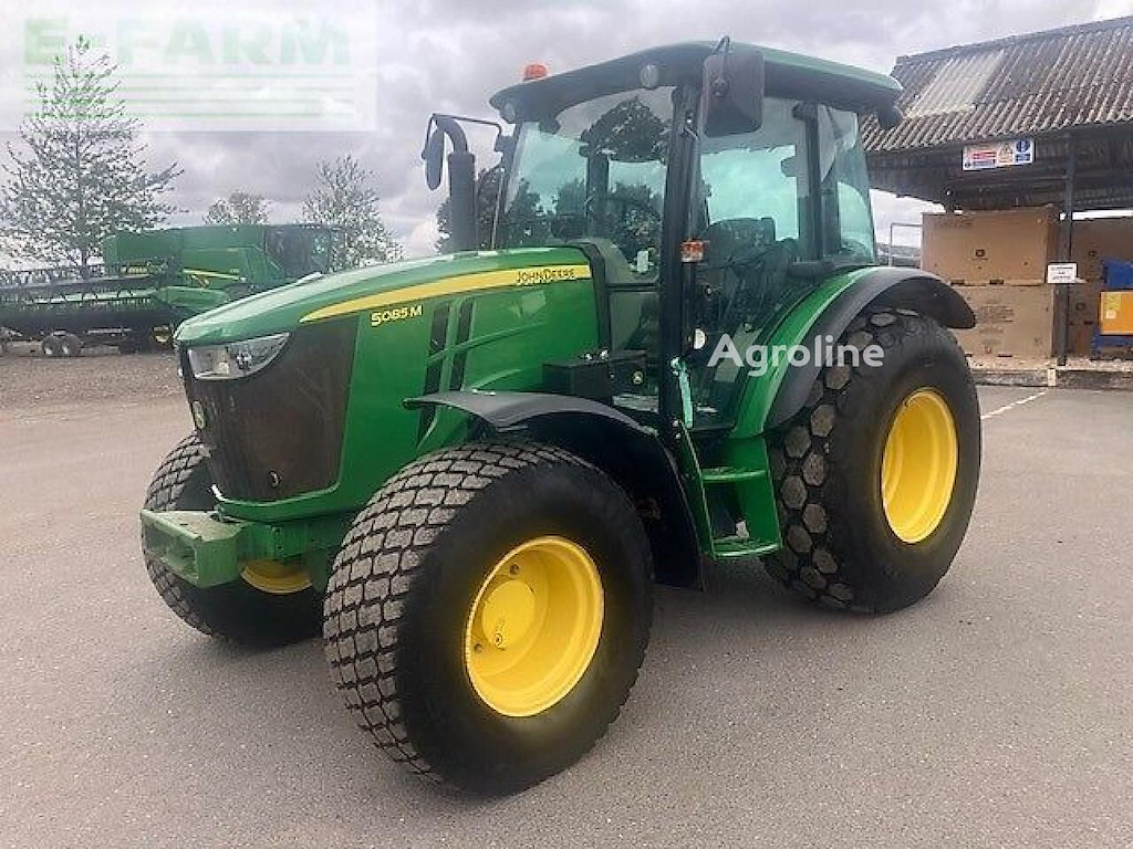 John Deere 5085m traktor točkaš