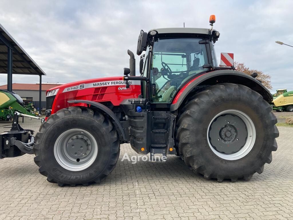 Massey Ferguson MF 8740S traktor točkaš