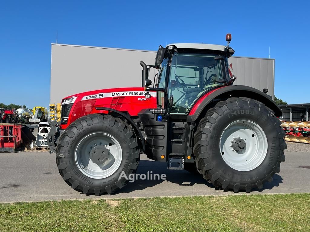 Massey Ferguson MF 8740S Dyna-VT traktor točkaš