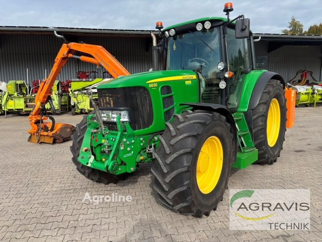 John Deere 6630 Premium traktor točkaš