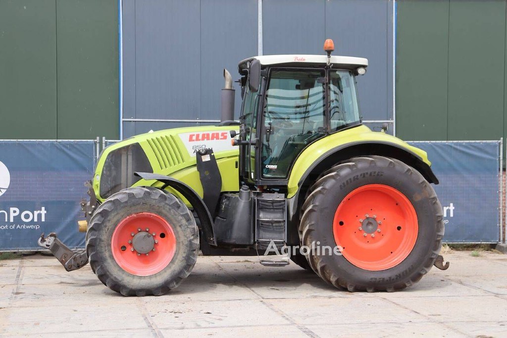 Prodaje se Claas Axion 850 traktor točkaš na aukciji