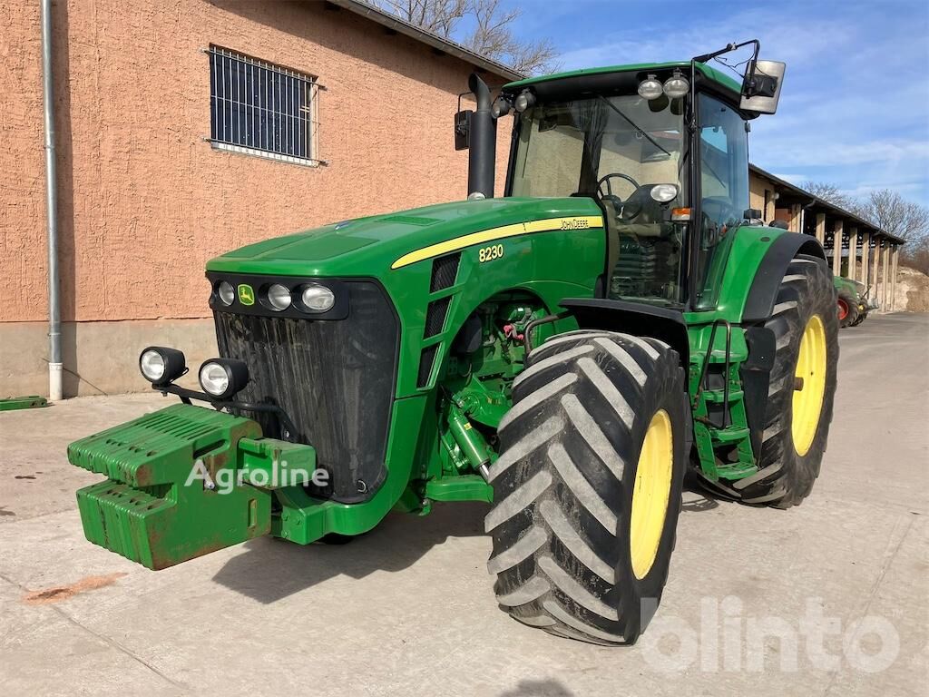 Prodaje se John Deere 8230 ILS Power Shift traktor točkaš na aukciji