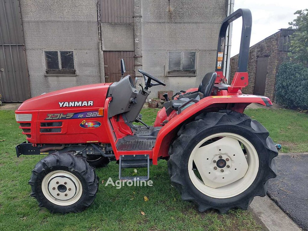Prodaje se Kubota AF 326 mini traktor na aukciji