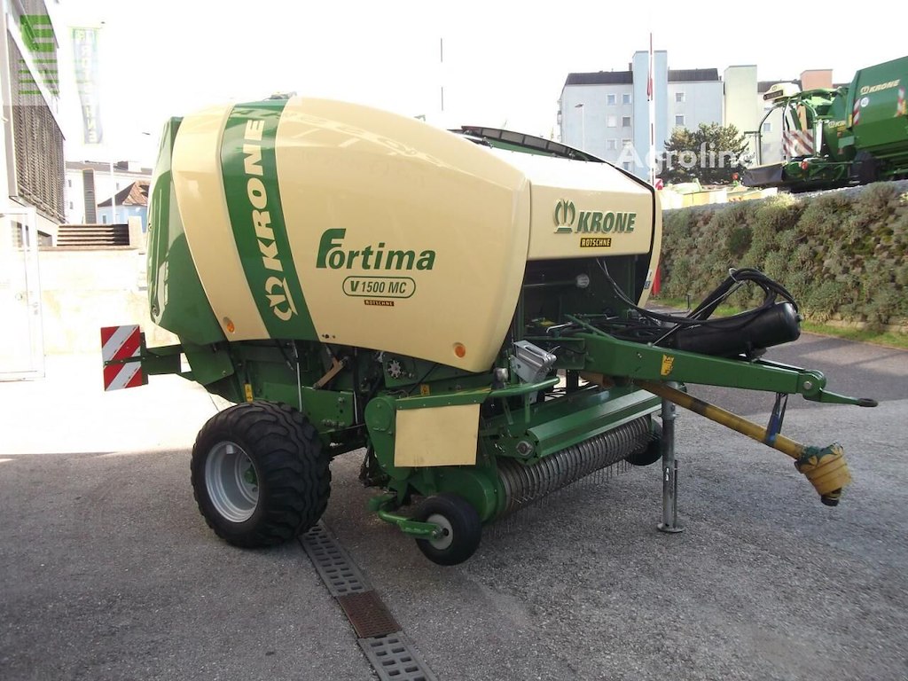 Krone fortima v 1500 multi cut balirka za četvrtaste bale