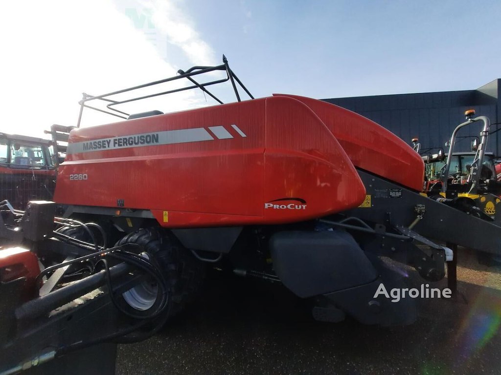 Massey Ferguson 2260 tc balirka za četvrtaste bale
