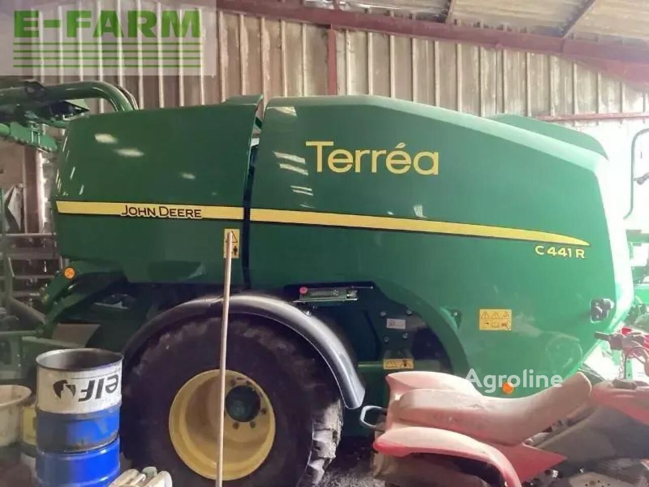John Deere c441r balirka za četvrtaste bale