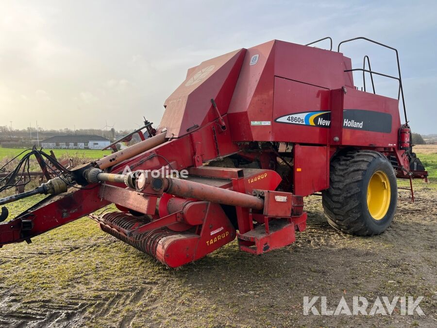 Prodaje se New Holland 4860 balirku za četvrtaste bale na aukciji