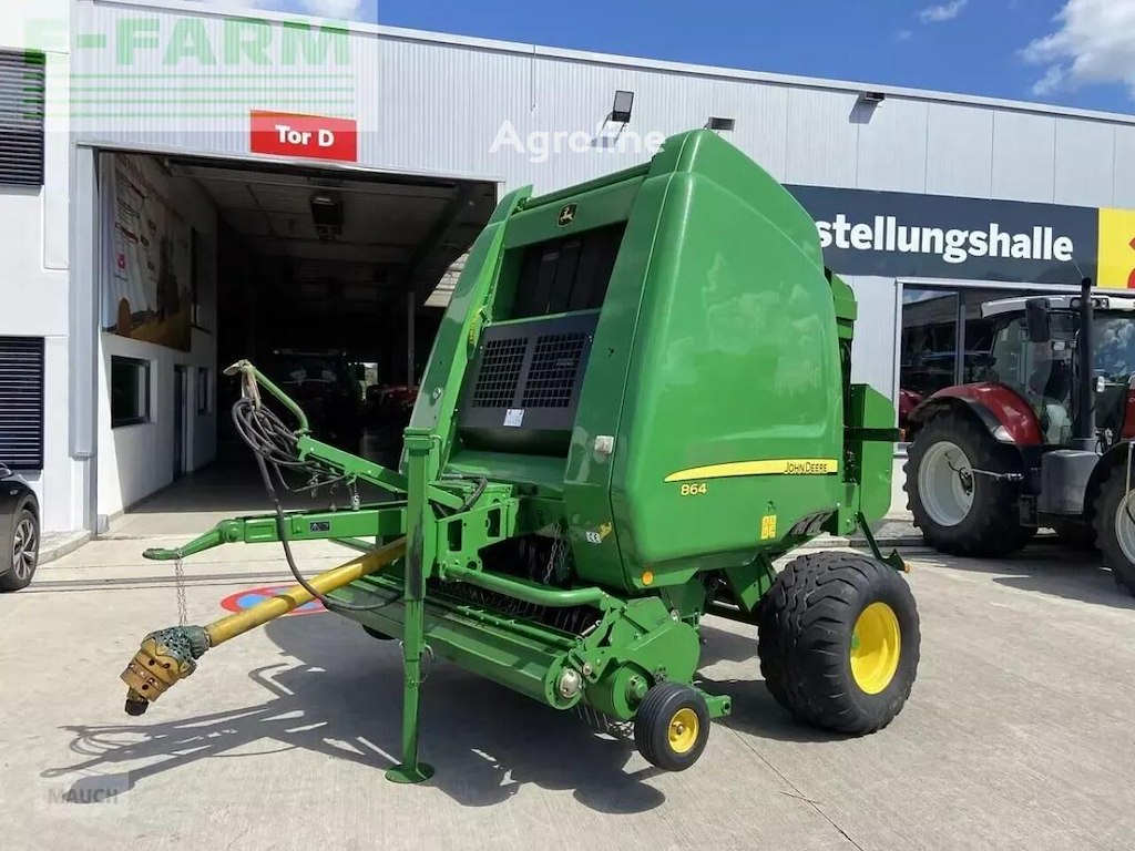 John Deere 864 balirka za četvrtaste bale